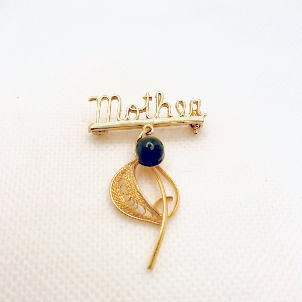 Vintage Mother Gold Tone With Green Stone Brooch Pin - Gem